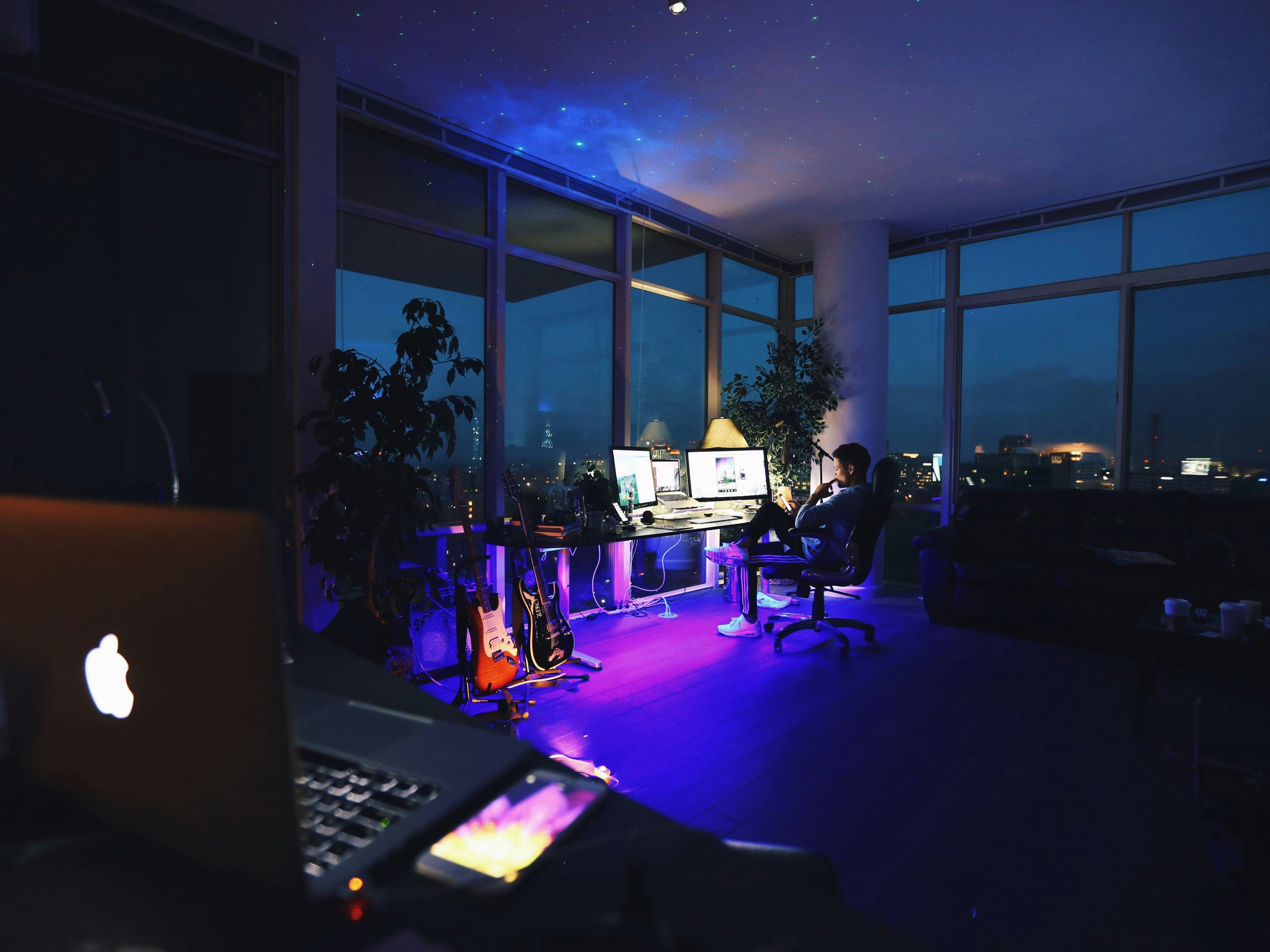 Ghost Production Guide 2025: For DJs and Producers